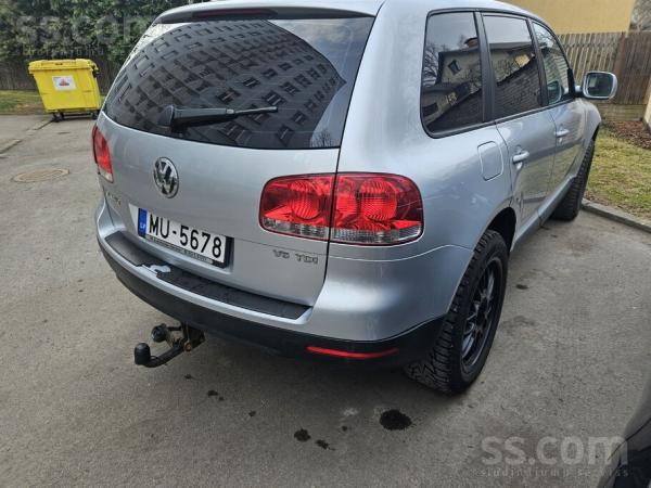 Volkswagen Touareg 2006 in Riga, with an engine capacity of 3.00 L and mileage of 252 thousand km for 6999 €, photo 6 on AUTOMOTO.COM.LV