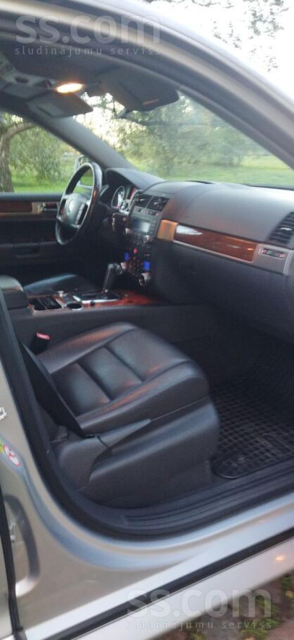 Volkswagen Touareg 2006 in Kuldiga, with an engine capacity of 3.00 L and mileage of 273 thousand km for 3800 €, photo 8 on AUTOMOTO.COM.LV