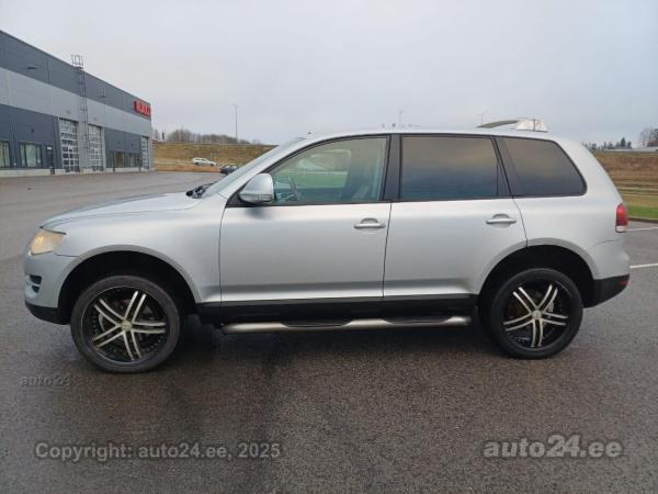 Volkswagen Touareg 2007 Tallina, ar dzinēja tilpumu 2.50 L un nobraukumu 363 tūkst. km par 2300 €, foto 2 vietnē AUTOMOTO.COM.LV
