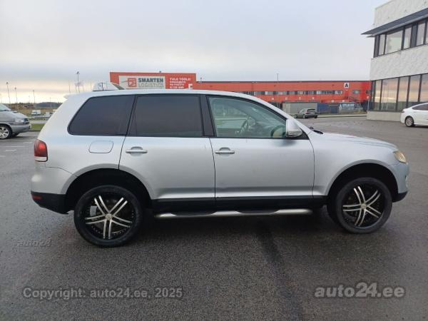 Volkswagen Touareg 2007 Tallina, ar dzinēja tilpumu 2.50 L un nobraukumu 363 tūkst. km par 2300 €, foto 5 vietnē AUTOMOTO.COM.LV