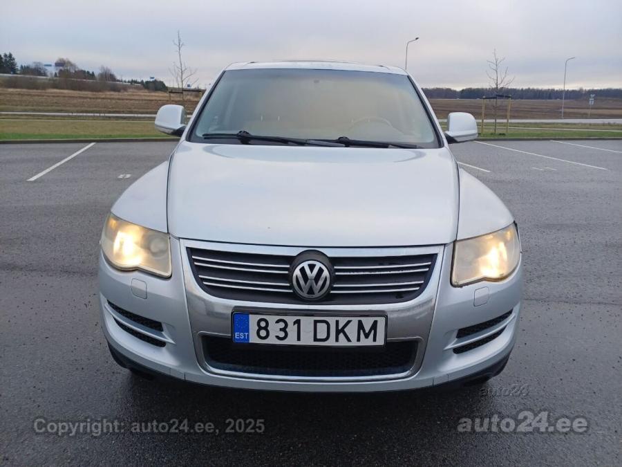Volkswagen Touareg 2007 in Tallinn, with an engine capacity of 2.50 L and mileage of 363 thousand km for 2300 €, photo 7 on AUTOMOTO.COM.LV