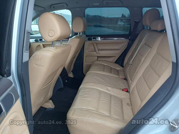 Volkswagen Touareg 2007 Tallina, ar dzinēja tilpumu 2.50 L un nobraukumu 363 tūkst. km par 2300 €, foto 10 vietnē AUTOMOTO.COM.LV