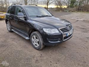 Volkswagen Touareg 2007 Joniškis, ar dzinēja tilpumu 2.50 L un nobraukumu 400 tūkst. km par 3800 €, foto 4 vietnē AUTOMOTO.COM.LV