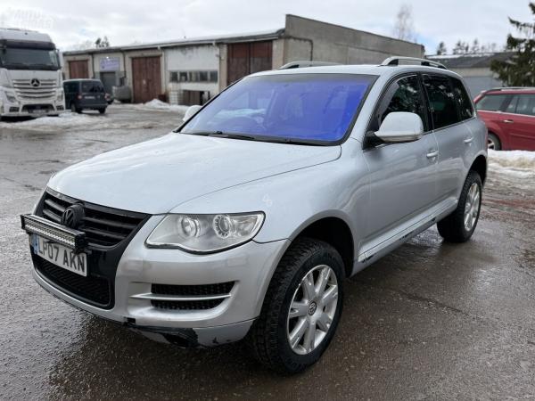 Volkswagen Touareg 2007 Anykščiai, ar dzinēja tilpumu 2.50 L un nobraukumu 300 tūkst. km par 1700 €, foto 2 vietnē AUTOMOTO.COM.LV