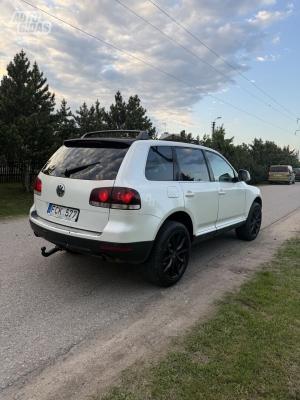 Volkswagen Touareg 2007 in Marijampole, with an engine capacity of 3.00 L and mileage of 410 thousand km for 2900 €, photo 7 on AUTOMOTO.COM.LV