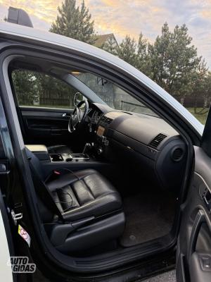 Volkswagen Touareg 2007 in Marijampole, with an engine capacity of 3.00 L and mileage of 410 thousand km for 2900 €, photo 9 on AUTOMOTO.COM.LV