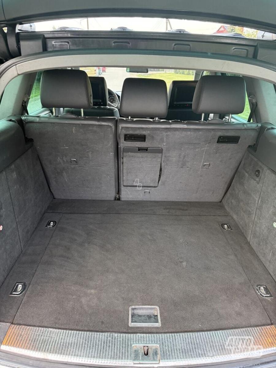 Volkswagen Touareg 2007 in Marijampole, with an engine capacity of 3.00 L and mileage of 410 thousand km for 2900 €, photo 11 on AUTOMOTO.COM.LV