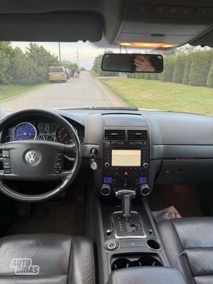 Volkswagen Touareg 2007 in Marijampole, with an engine capacity of 3.00 L and mileage of 410 thousand km for 2900 €, photo 14 on AUTOMOTO.COM.LV