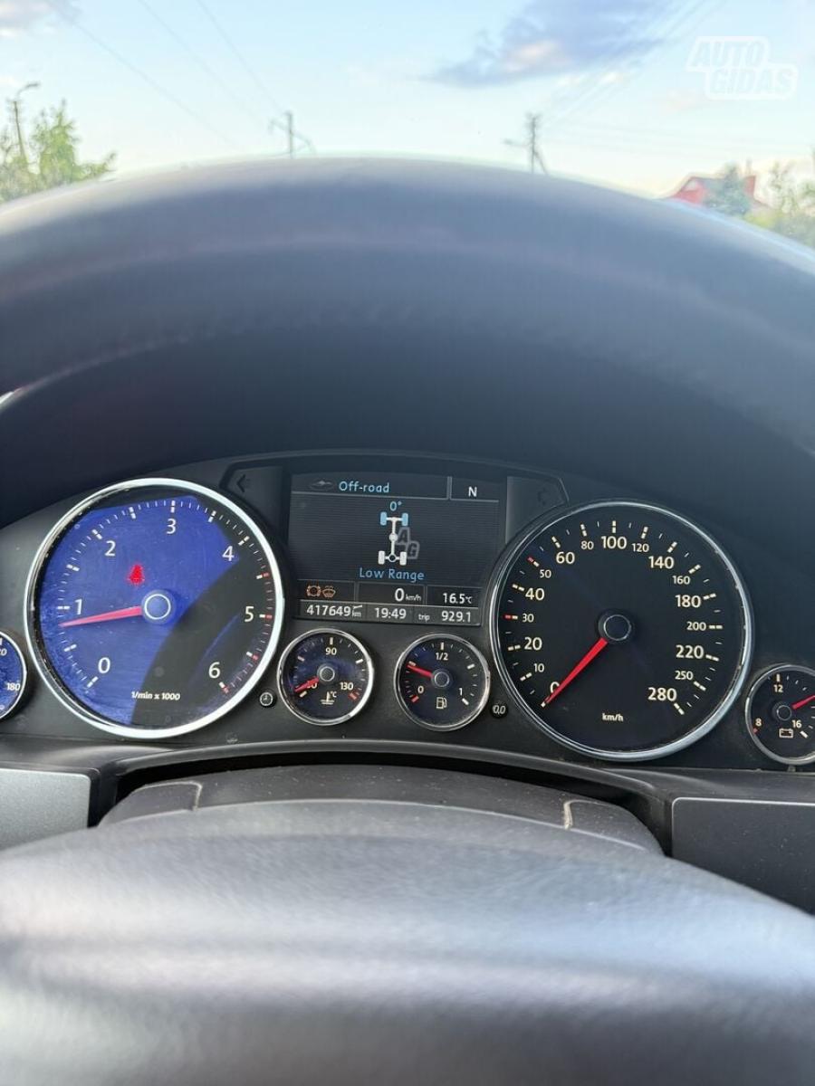 Volkswagen Touareg 2007 in Marijampole, with an engine capacity of 3.00 L and mileage of 410 thousand km for 2900 €, photo 17 on AUTOMOTO.COM.LV