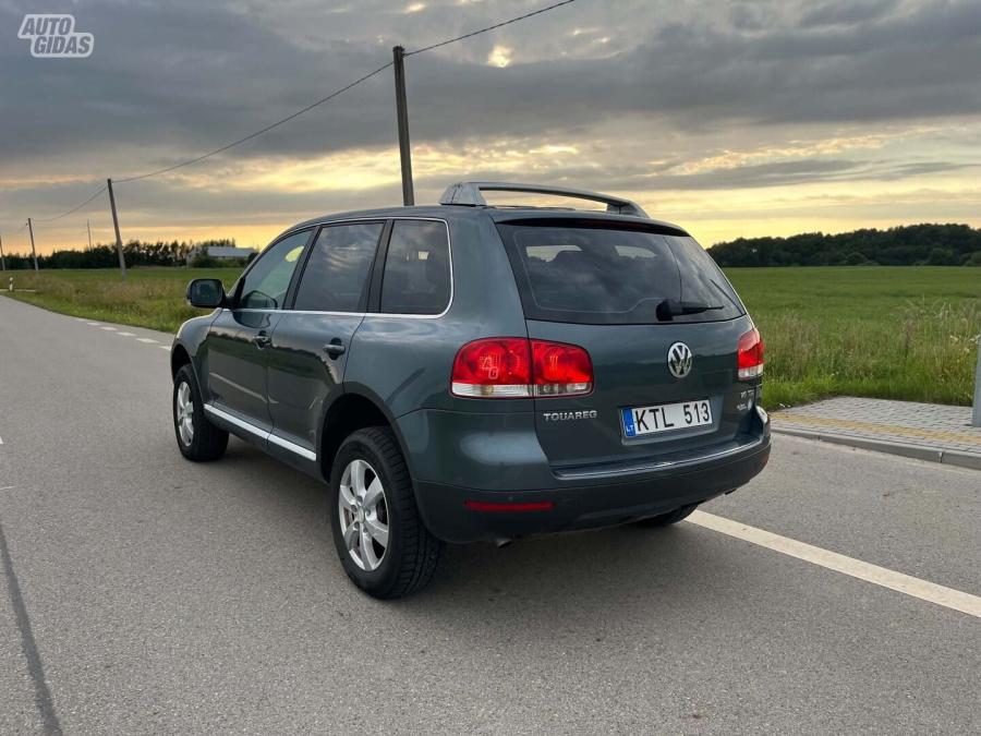 Volkswagen Touareg 2007 in Klaipeda, with an engine capacity of 3.00 L and mileage of 251 thousand km for 2400 €, photo 4 on AUTOMOTO.COM.LV