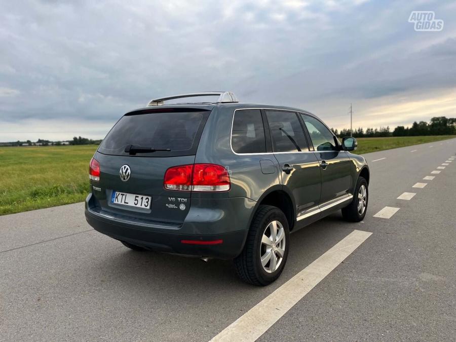 Volkswagen Touareg 2007 in Klaipeda, with an engine capacity of 3.00 L and mileage of 251 thousand km for 2400 €, photo 5 on AUTOMOTO.COM.LV