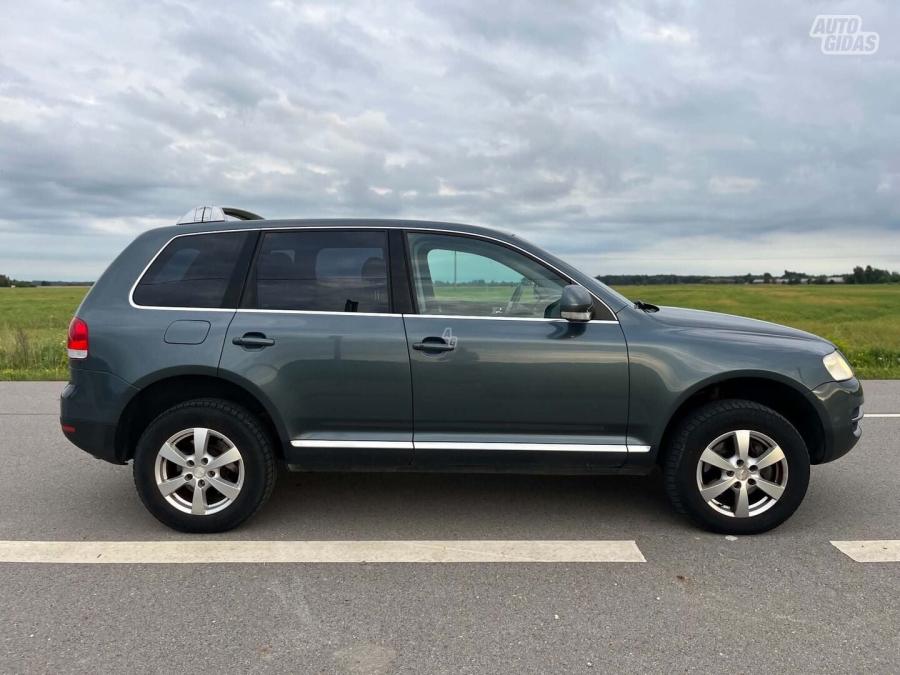 Volkswagen Touareg 2007 in Klaipeda, with an engine capacity of 3.00 L and mileage of 251 thousand km for 2400 €, photo 6 on AUTOMOTO.COM.LV