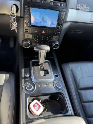 Volkswagen Touareg 2007 Raseiniai, ar dzinēja tilpumu 3.00 L un nobraukumu 344 tūkst. km par 5000 €, foto 22 vietnē AUTOMOTO.COM.LV