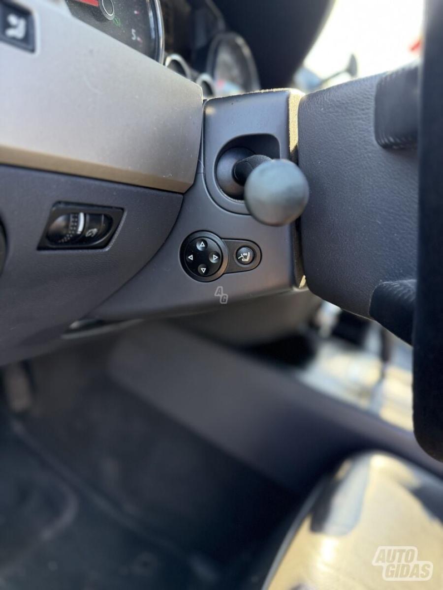 Volkswagen Touareg 2007 Raseiniai, ar dzinēja tilpumu 3.00 L un nobraukumu 344 tūkst. km par 5000 €, foto 25 vietnē AUTOMOTO.COM.LV