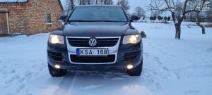 Volkswagen Touareg 2008 in Panevezys, with an engine capacity of 2.50 L and mileage of 333 thousand km for 4000 €, photo  on AUTOMOTO.COM.LV