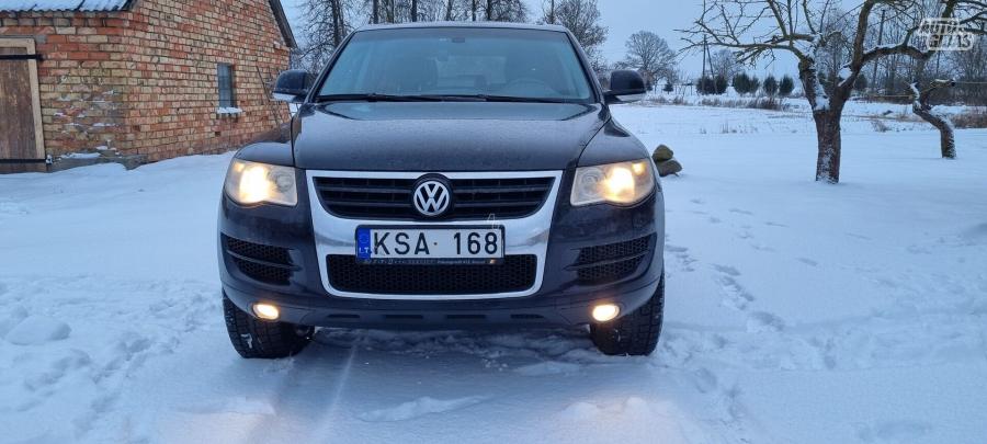 Volkswagen Touareg 2008 in Panevezys, with an engine capacity of 2.50 L and mileage of 333 thousand km for 4000 €, photo 1 on AUTOMOTO.COM.LV