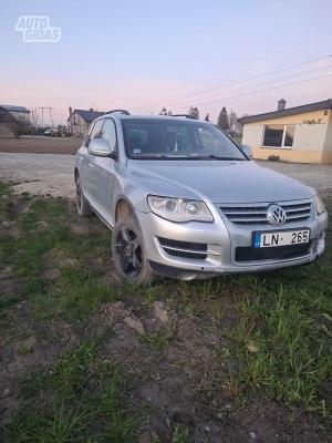Фольксваген Туарег 2008 в Шяуляй, объемом двигателя 2.50 л и пробегом 345 тыс. км за 1800 €, фото  на AUTOMOTO.COM.LV