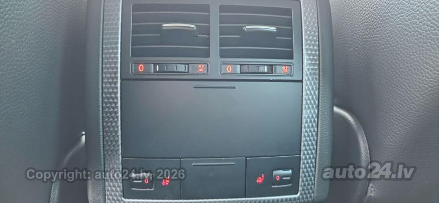 Volkswagen Touareg 2008 Tallina, ar dzinēja tilpumu 3.00 L un nobraukumu 284 tūkst. km par 9960 €, foto 13 vietnē AUTOMOTO.COM.LV