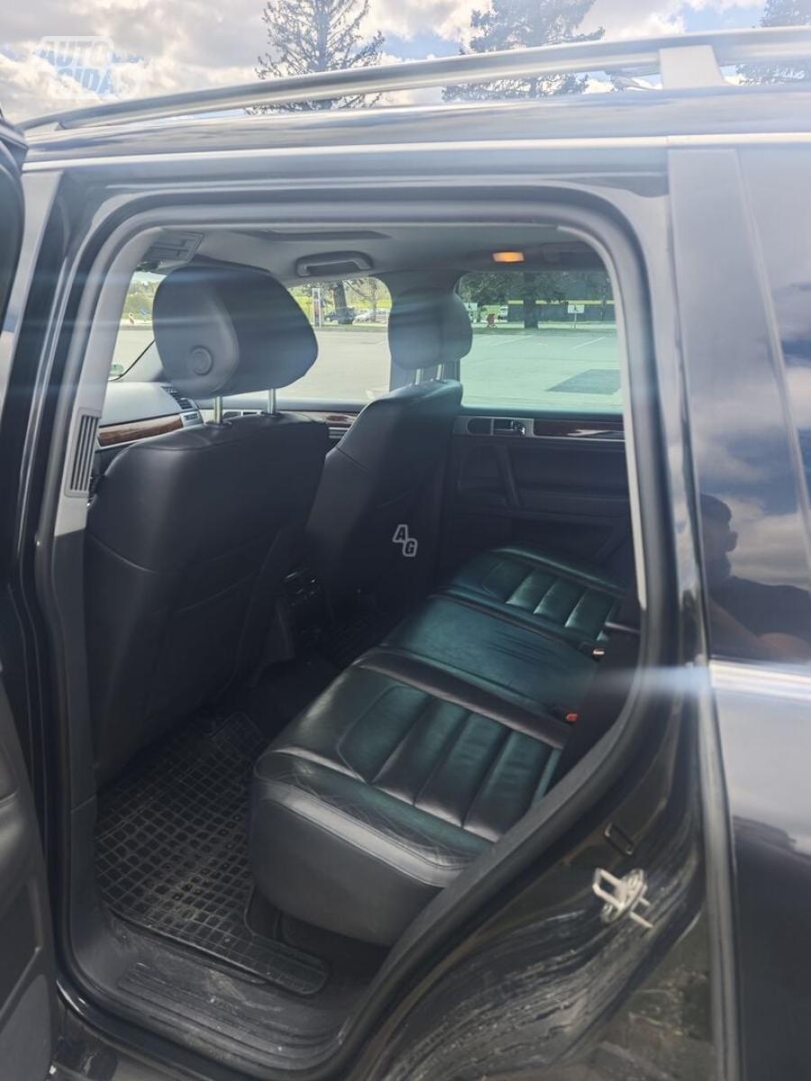 Volkswagen Touareg 2008 in Plunge, with an engine capacity of 3.00 L and mileage of 379 thousand km for 6200 €, photo 8 on AUTOMOTO.COM.LV
