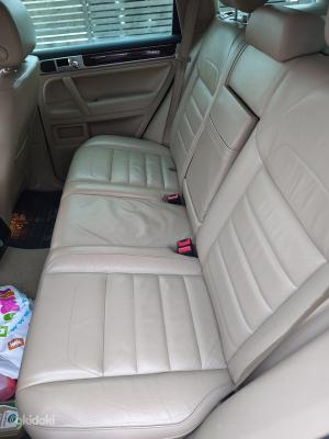 Volkswagen Touareg 2008 in Tallinn, with an engine capacity of 0.00 L and mileage of 398 thousand km for 6200 €, photo 18 on AUTOMOTO.COM.LV