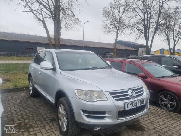 Volkswagen Touareg 2009 in Taurage, with an engine capacity of 2.50 L and mileage of 190 thousand km for 2150 €, photo 3 on AUTOMOTO.COM.LV