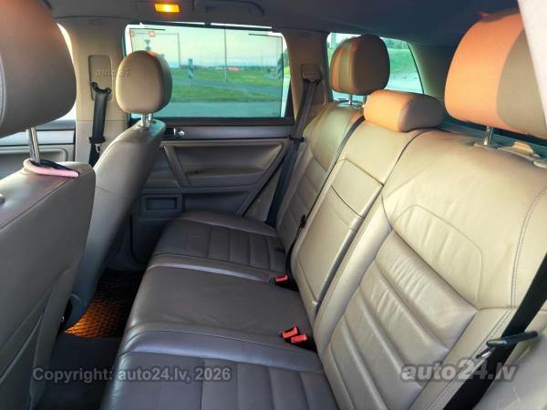 Volkswagen Touareg 2009 Tallina, ar dzinēja tilpumu 3.00 L un nobraukumu 0 tūkst. km par 5500 €, foto 10 vietnē AUTOMOTO.COM.LV