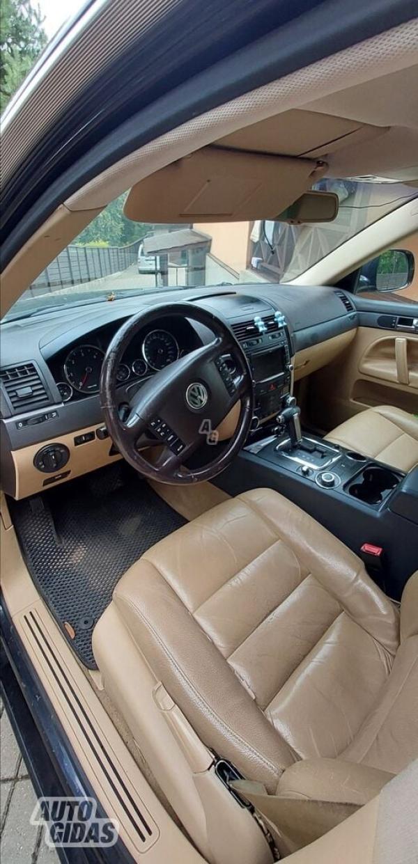 Volkswagen Touareg 2009 in Vilnius, with an engine capacity of 3.00 L and mileage of 360 thousand km for 4100 €, photo 8 on AUTOMOTO.COM.LV