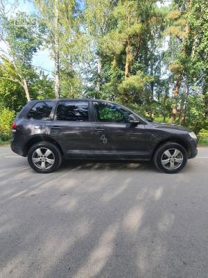 Volkswagen Touareg 2009 Šauļi, ar dzinēja tilpumu 2.50 L un nobraukumu 305 tūkst. km par 2600 €, foto 3 vietnē AUTOMOTO.COM.LV
