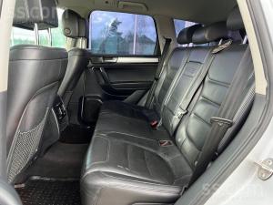 Volkswagen Touareg 2010 in Rezekne, with an engine capacity of 3.00 L and mileage of 0 thousand km for 9300 €, photo 11 on AUTOMOTO.COM.LV
