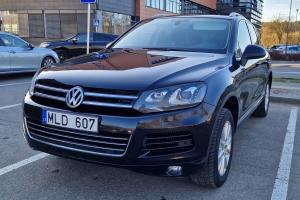 Volkswagen Touareg 2010 in Vilnius, with an engine capacity of 3.00 L and mileage of 30 thousand km for 8900 €, photo  on AUTOMOTO.COM.LV