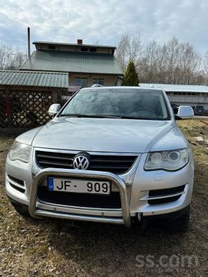 Volkswagen Touareg 2010 in Daugavpils, with an engine capacity of 3.00 L and mileage of 350 thousand km for 6500 €, photo  on AUTOMOTO.COM.LV