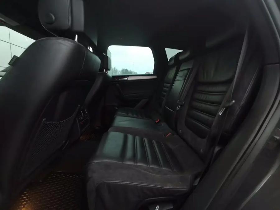 Фольксваген Туарег 2010 в Рига, объемом двигателя 3.00 л и пробегом 271 тыс. км за 11990 €, фото 15 на AUTOMOTO.COM.LV