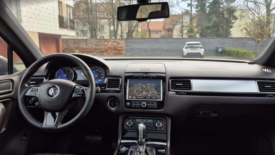 Volkswagen Touareg 2011 in Klaipeda, with an engine capacity of 2.97 L and mileage of 399 thousand km for 6999 €, photo 11 on AUTOMOTO.COM.LV