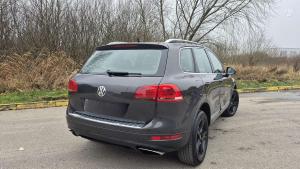 Volkswagen Touareg 2011 in Klaipeda, with an engine capacity of 2.97 L and mileage of 399 thousand km for 6700 €, photo 8 on AUTOMOTO.COM.LV