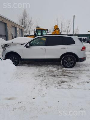 Volkswagen Touareg 2011 Rīga, ar dzinēja tilpumu 3.00 L un nobraukumu 255 tūkst. km par 11700 €, foto  vietnē AUTOMOTO.COM.LV