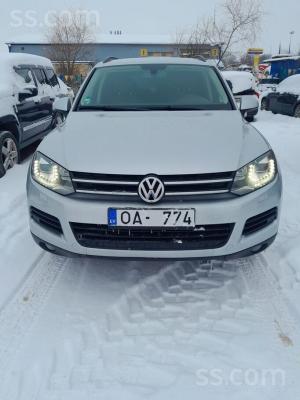 Volkswagen Touareg 2011 in Riga, with an engine capacity of 3.00 L and mileage of 255 thousand km for 11700 €, photo 2 on AUTOMOTO.COM.LV