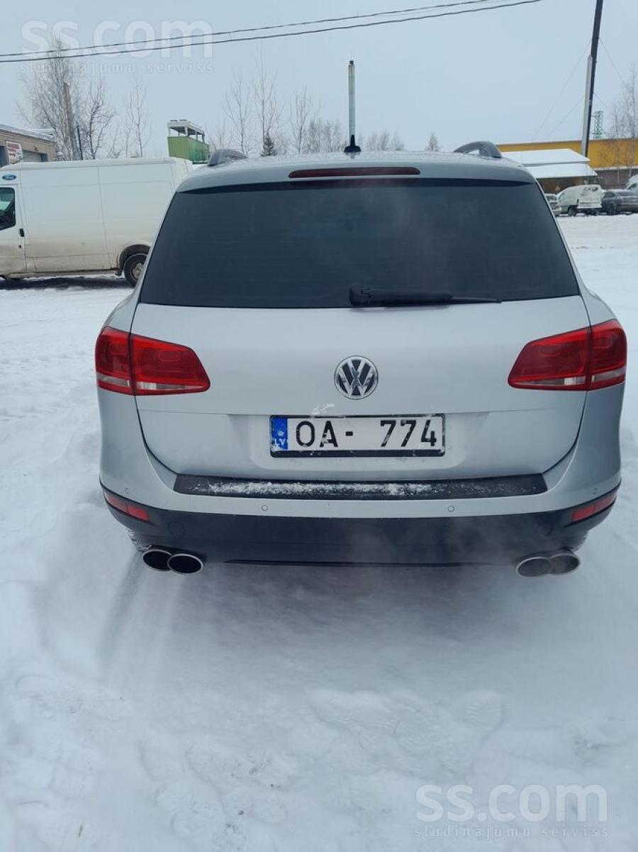 Volkswagen Touareg 2011 in Riga, with an engine capacity of 3.00 L and mileage of 255 thousand km for 11700 €, photo 3 on AUTOMOTO.COM.LV