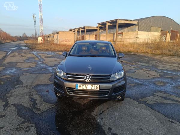 Volkswagen Touareg 2011 Panevēža, ar dzinēja tilpumu 3.00 L un nobraukumu 268 tūkst. km par 7350 €, foto 4 vietnē AUTOMOTO.COM.LV