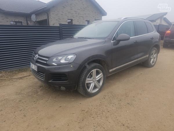 Volkswagen Touareg 2011 Viļņa, ar dzinēja tilpumu 3.00 L un nobraukumu 295 tūkst. km par 8500 €, foto 1 vietnē AUTOMOTO.COM.LV