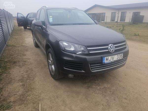 Volkswagen Touareg 2011 Viļņa, ar dzinēja tilpumu 3.00 L un nobraukumu 295 tūkst. km par 8500 €, foto 2 vietnē AUTOMOTO.COM.LV