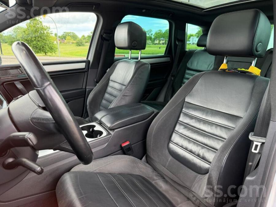 Volkswagen Touareg 2011 in Ventspils, with an engine capacity of 3.00 L and mileage of 356 thousand km for 9900 €, photo 14 on AUTOMOTO.COM.LV