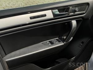 Volkswagen Touareg 2011 in Ventspils, with an engine capacity of 3.00 L and mileage of 356 thousand km for 9900 €, photo 15 on AUTOMOTO.COM.LV