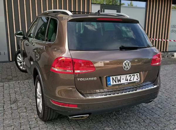 Volkswagen Touareg 2011 Rīga, ar dzinēja tilpumu 3.00 L un nobraukumu 207 tūkst. km par 14190 €, foto 3 vietnē AUTOMOTO.COM.LV