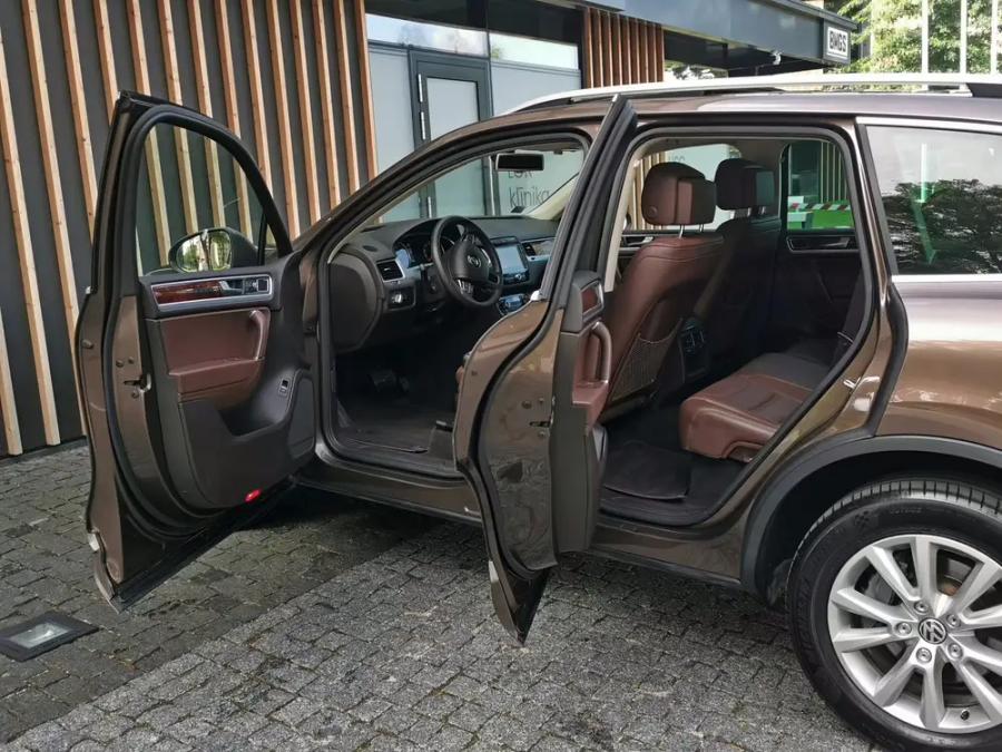 Volkswagen Touareg 2011 Rīga, ar dzinēja tilpumu 3.00 L un nobraukumu 207 tūkst. km par 14190 €, foto 7 vietnē AUTOMOTO.COM.LV