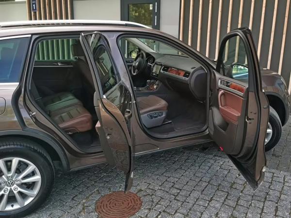 Volkswagen Touareg 2011 Rīga, ar dzinēja tilpumu 3.00 L un nobraukumu 207 tūkst. km par 14190 €, foto 7 vietnē AUTOMOTO.COM.LV
