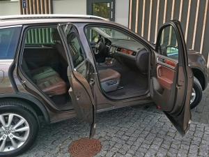 Volkswagen Touareg 2011 Rīga, ar dzinēja tilpumu 3.00 L un nobraukumu 207 tūkst. km par 14190 €, foto 8 vietnē AUTOMOTO.COM.LV
