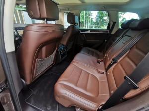Volkswagen Touareg 2011 Rīga, ar dzinēja tilpumu 3.00 L un nobraukumu 207 tūkst. km par 14190 €, foto 14 vietnē AUTOMOTO.COM.LV