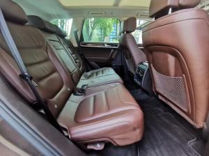 Volkswagen Touareg 2011 Rīga, ar dzinēja tilpumu 3.00 L un nobraukumu 207 tūkst. km par 14190 €, foto 16 vietnē AUTOMOTO.COM.LV