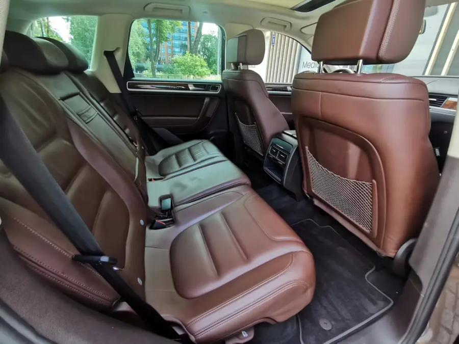 Volkswagen Touareg 2011 Rīga, ar dzinēja tilpumu 3.00 L un nobraukumu 207 tūkst. km par 14190 €, foto 17 vietnē AUTOMOTO.COM.LV