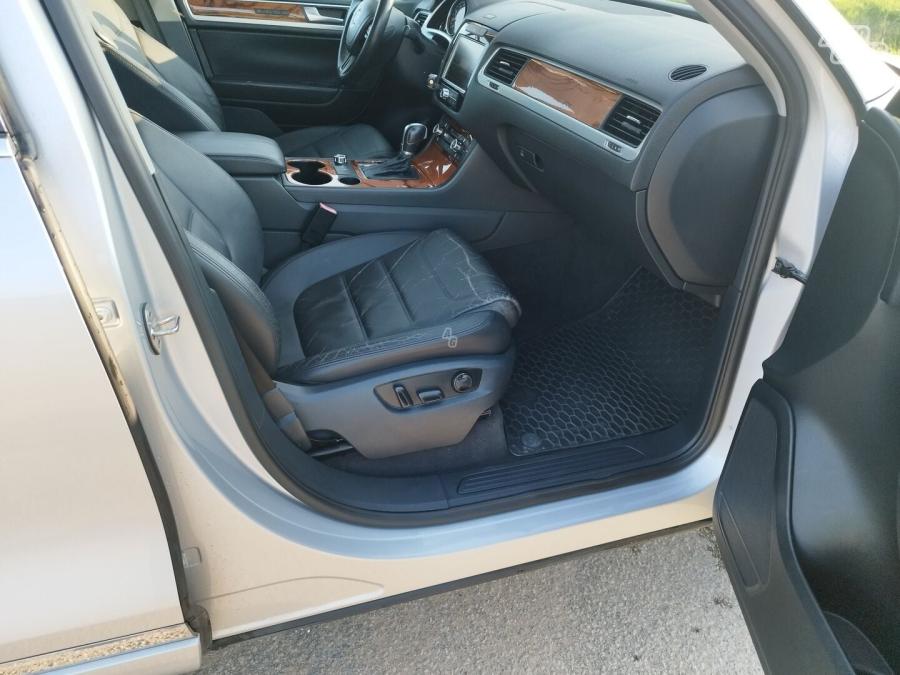 Volkswagen Touareg 2011 Rietavas, ar dzinēja tilpumu 3.60 L un nobraukumu 317 tūkst. km par 9000 €, foto 17 vietnē AUTOMOTO.COM.LV